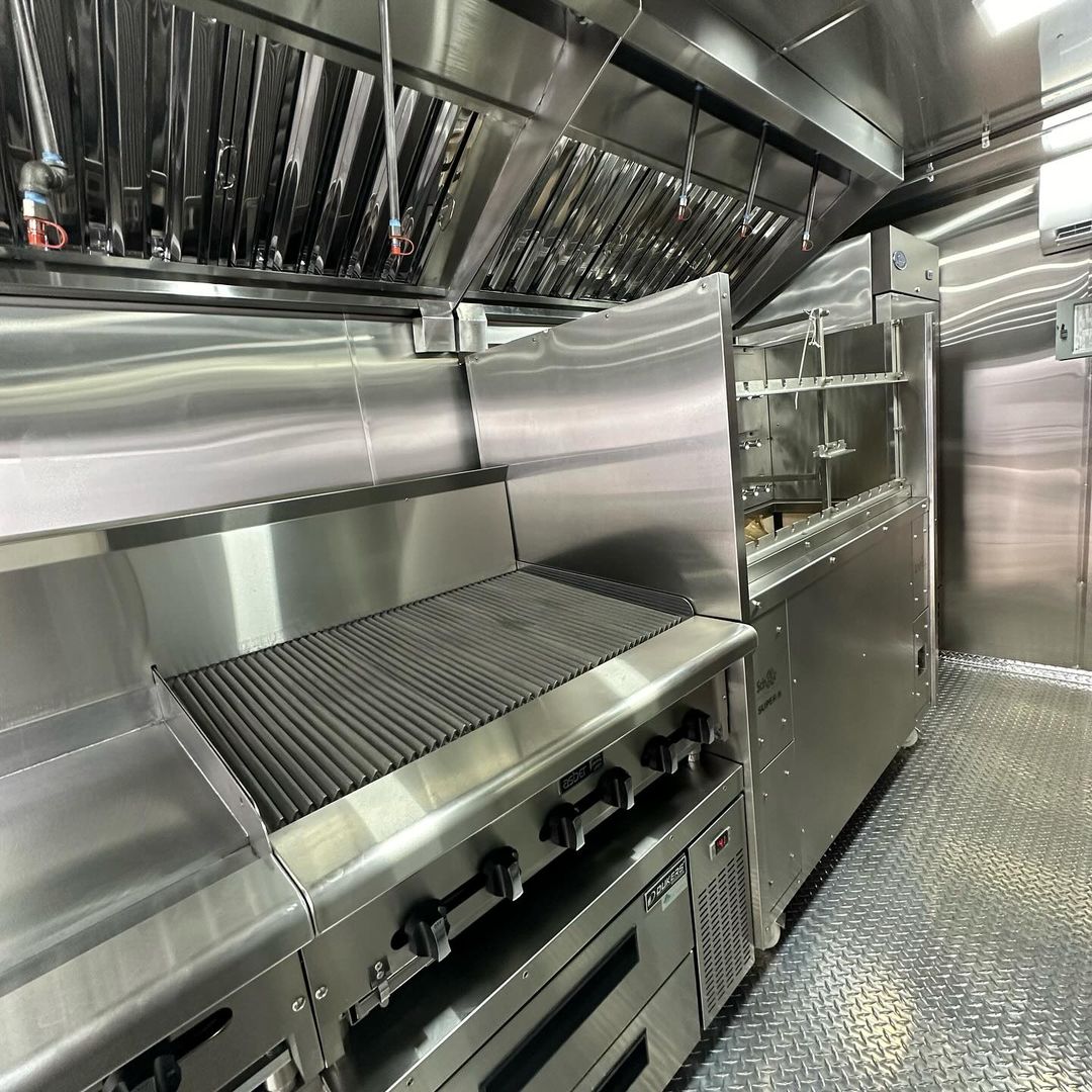 BBQ TRAILER – Alpha Food Trucks